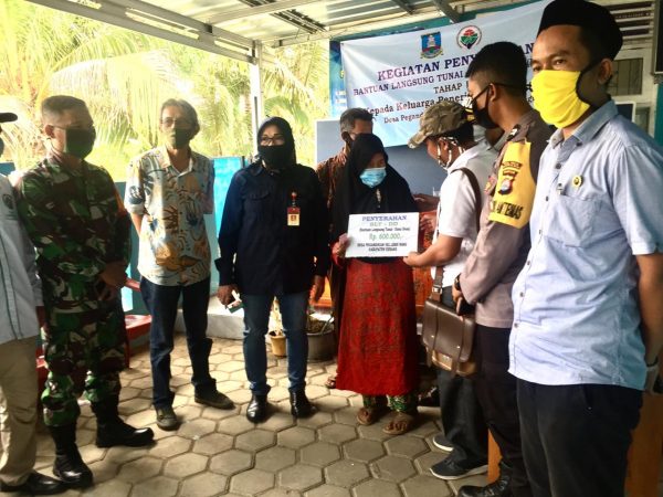 Desa Pegandikan Salurkan BLT-DD untuk Lansia | BantenNews.co.id -Berita ... Desa Pegandikan Salurkan BLT-DD untuk Lansia | BantenNews.co.id -Berita ...