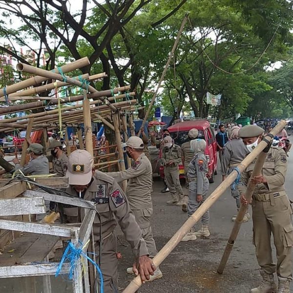 Satpol PP Kabupaten Tangerang Bakal Tertibkan Bangunan di Area ... Satpol PP Kabupaten Tangerang Bakal Tertibkan Bangunan di Area ...