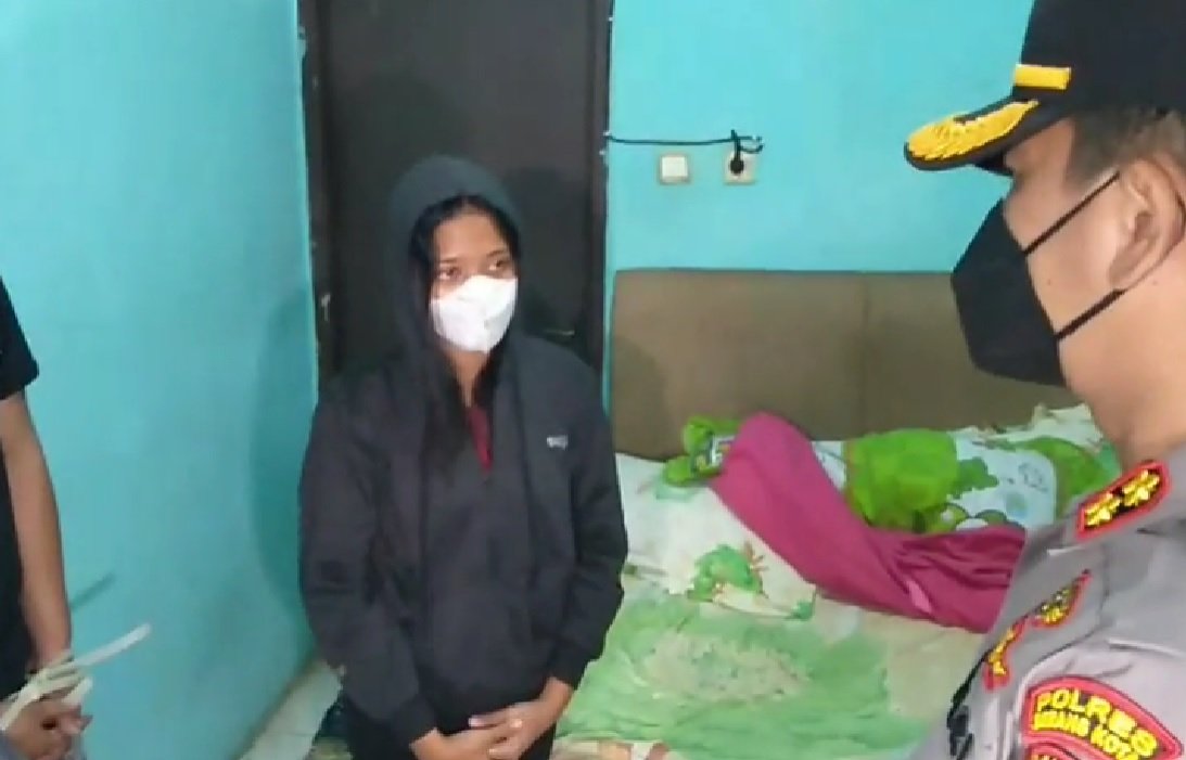 Duit Dibawa Kabur Hingga Ditonjok Pelanggan Dialami Wanita Open BO di ...