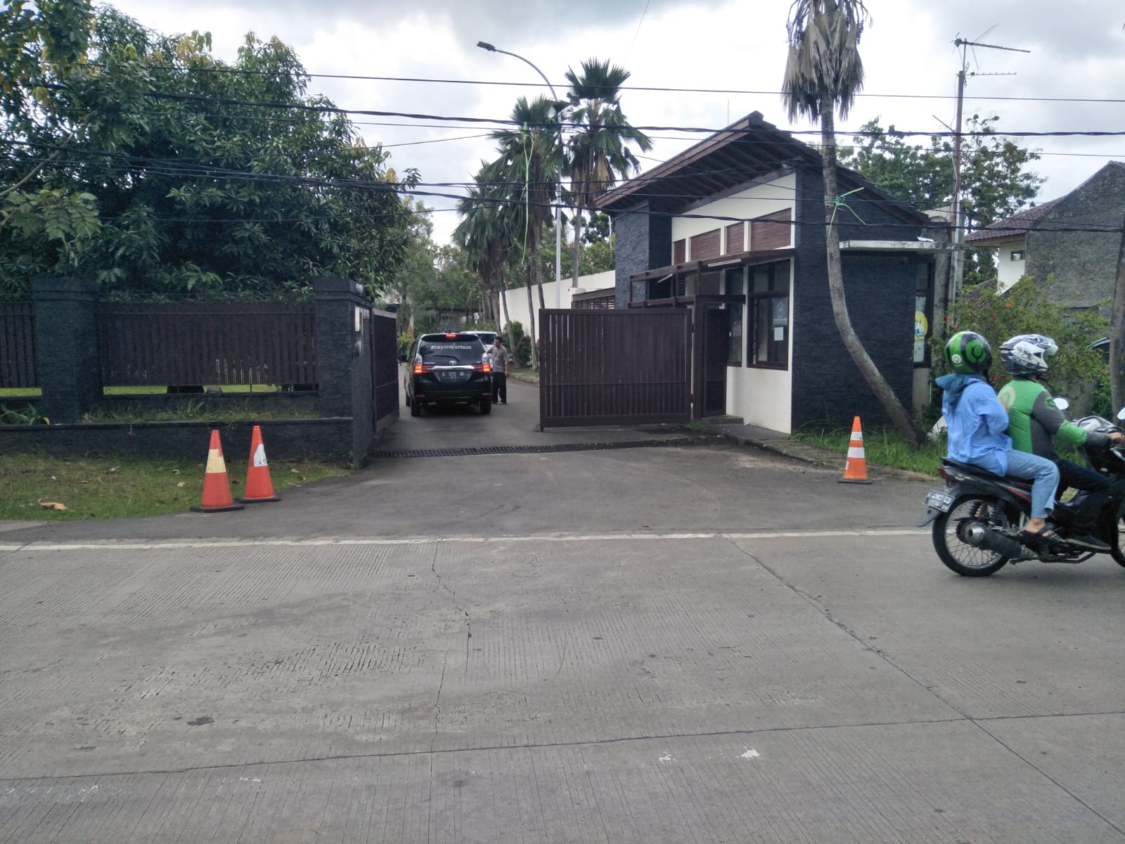 Usai Bebas Bersyarat, Keluarga Ratu Atut akan Gelar Syukuran ... Usai Bebas Bersyarat, Keluarga Ratu Atut akan Gelar Syukuran ...