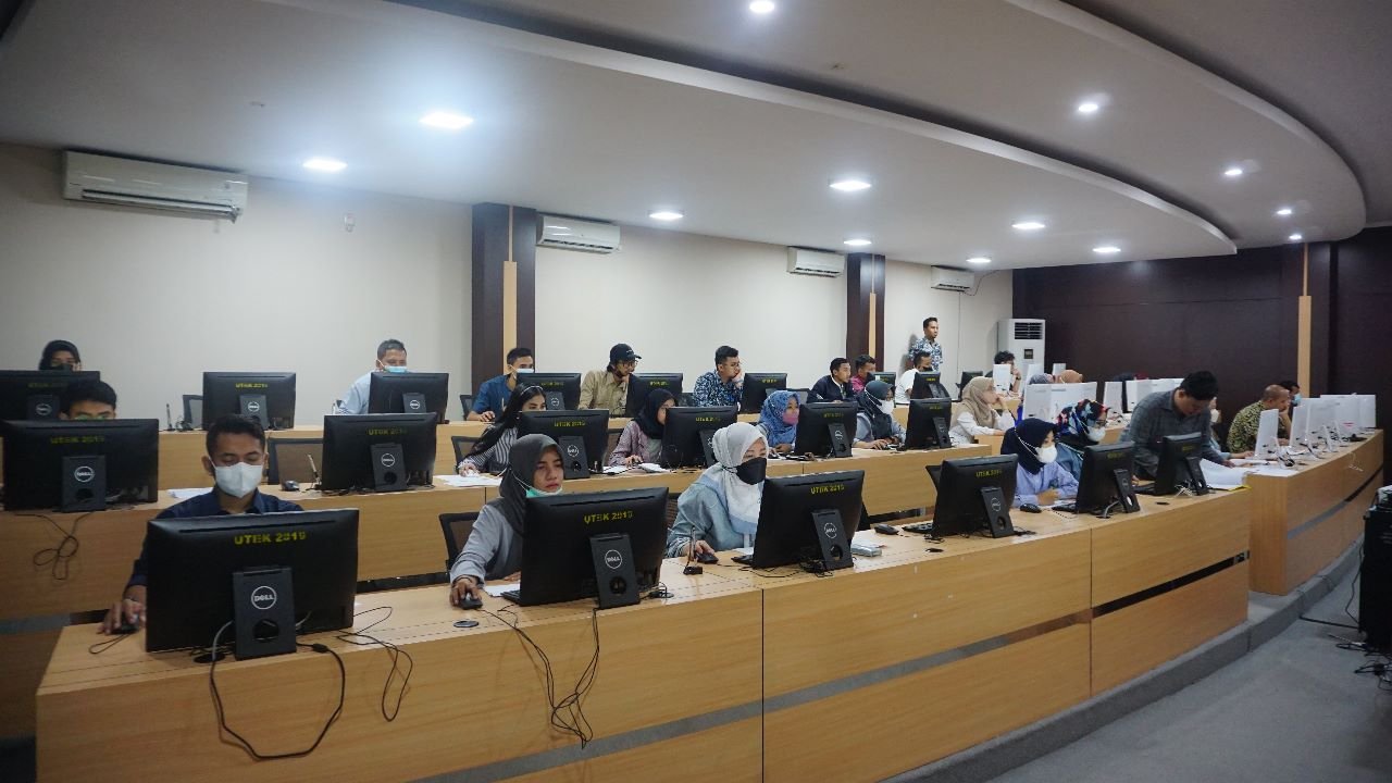 Tinggi Animo Peserta, Pascasarjana Untirta Gelar Seleksi PMB ...