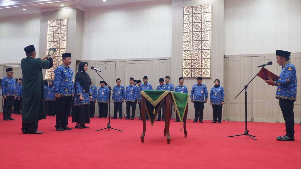 478 Pejabat Eselon III dan IV di Lingkup Pemprov Banten Dilantik ...