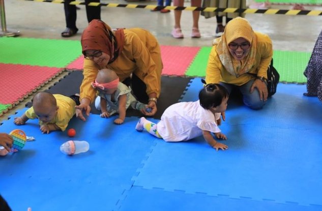 Seru Banget! Ada Lomba Bayi Merangkak di Kota Tangerang | BantenNews.co ...