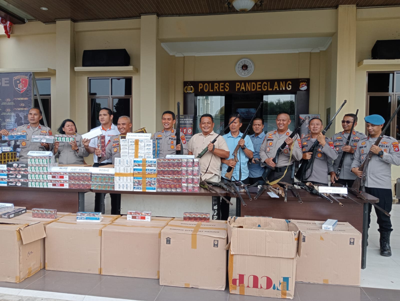 Polres Pandeglang Sita Ribuan Bungkus Rokok Ilegal | BantenNews.co.id ... Polres Pandeglang Sita Ribuan Bungkus Rokok Ilegal | BantenNews.co.id ...
