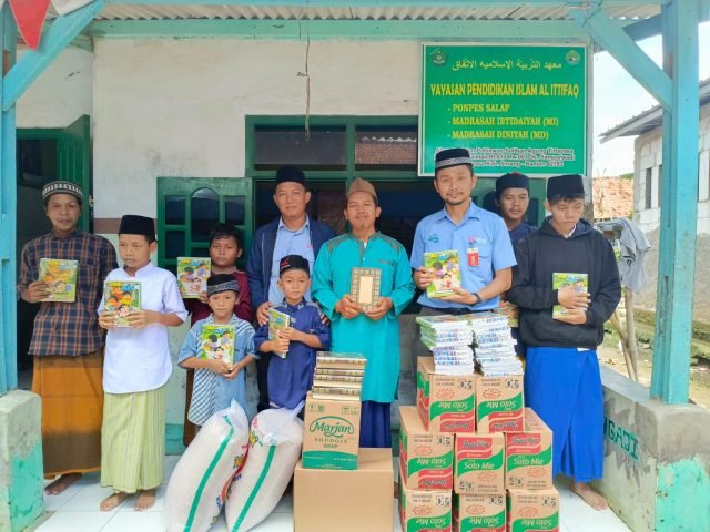 Program CSR Indah Kiat: Bantuan untuk Pondok Pesantren | BantenNews.co ...