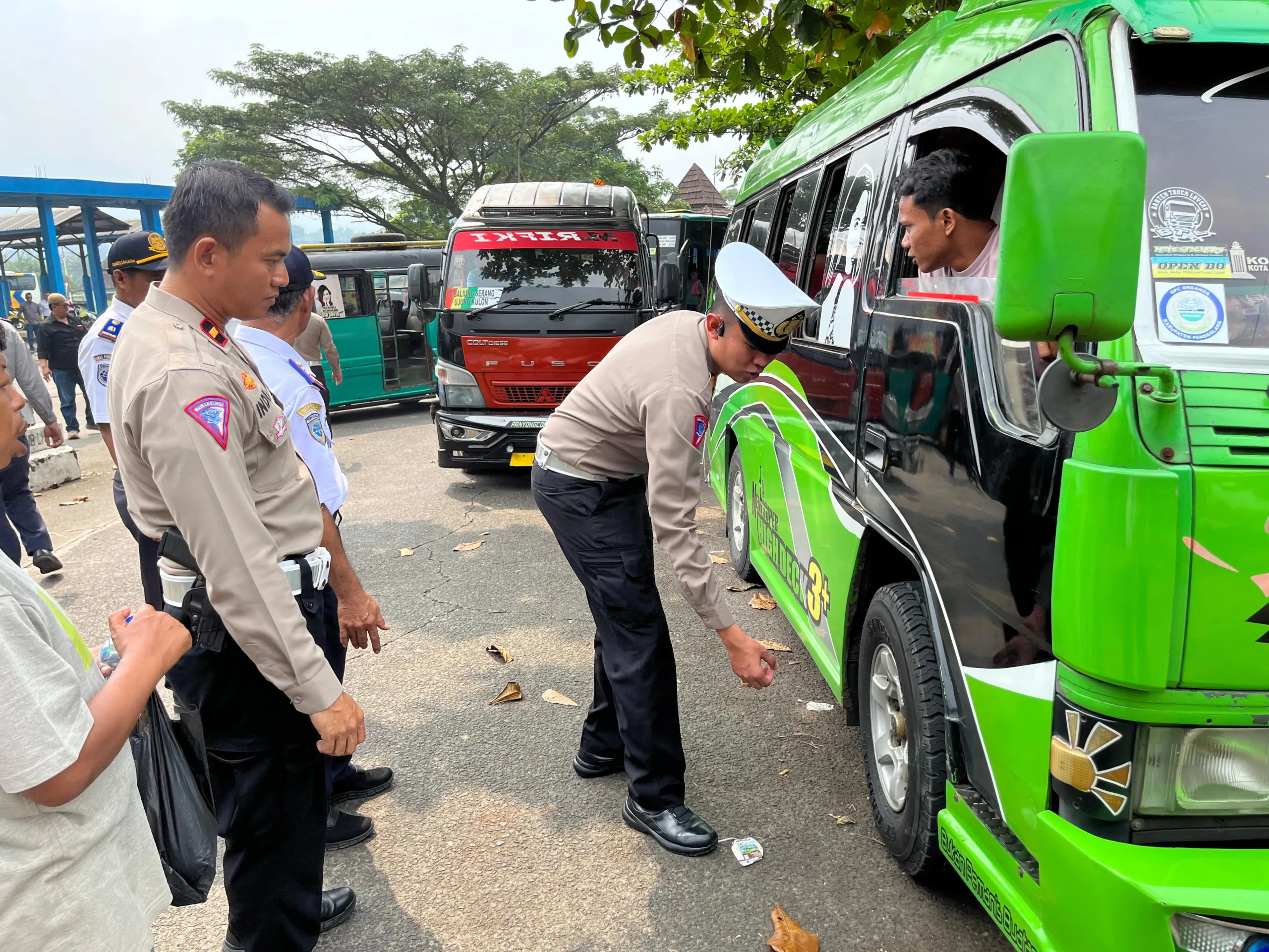 Satlantas Polres Pandeglang: Pengecekan Kelayakan Armada Kendaraan Umum ...